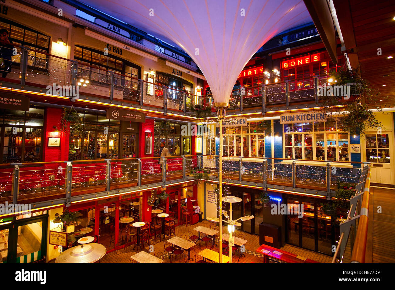 Kings court hi-res stock photography and images - Alamy