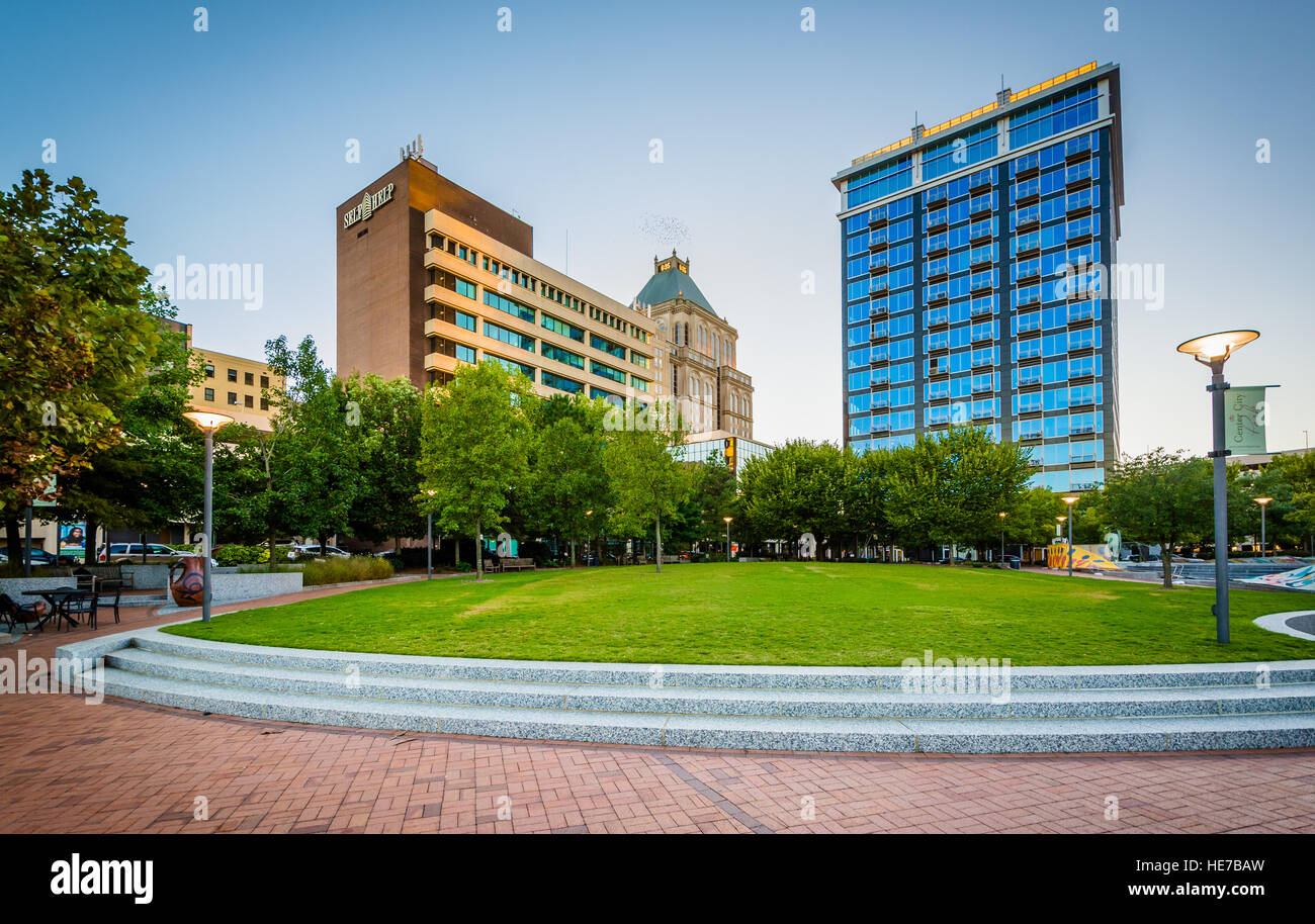 Greensboro city skyline downtown hi-res stock photography and images ...