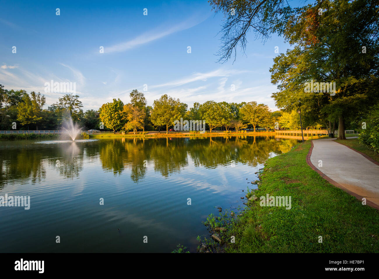 Pond at Roosevelt Wilson Park, in Davidson, North Carolina Stock Photo ...