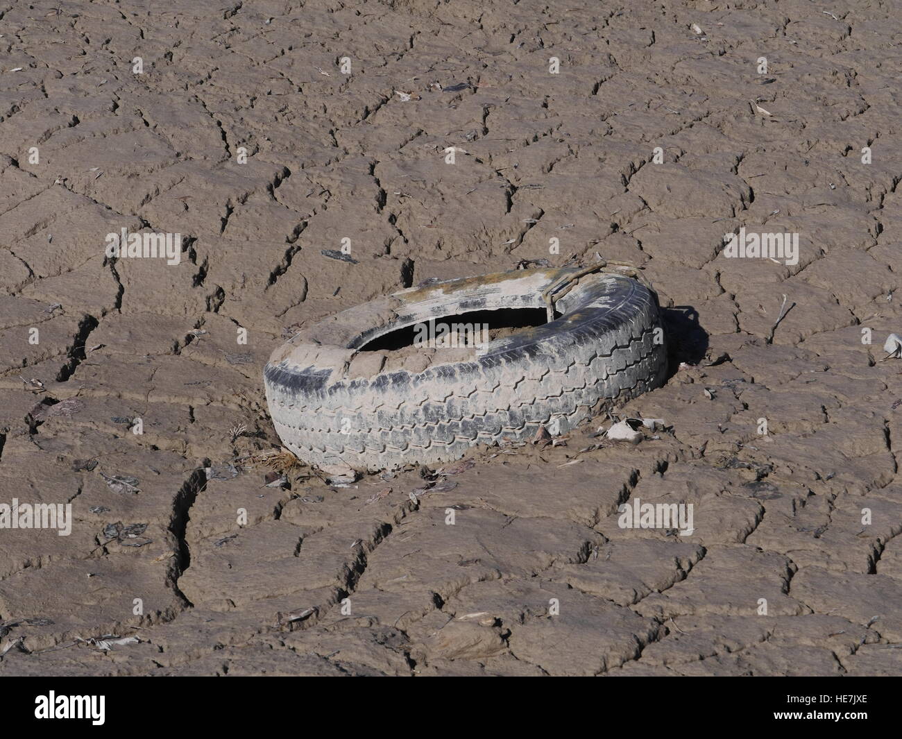 Brown baked earth hi-res stock photography and images - Alamy