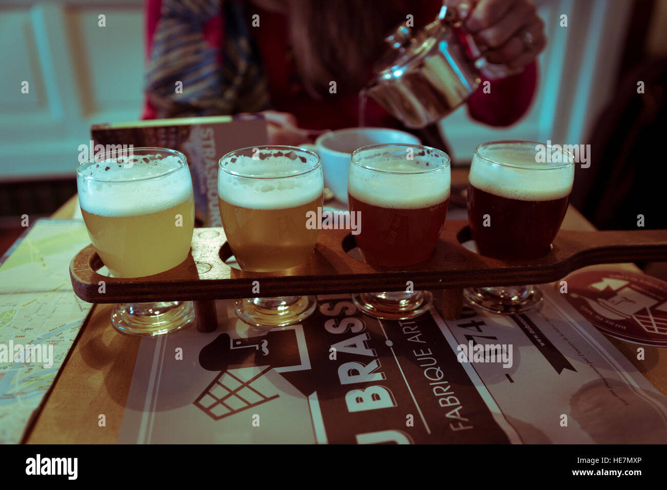 Tea testers retro hi-res stock photography and images - Alamy