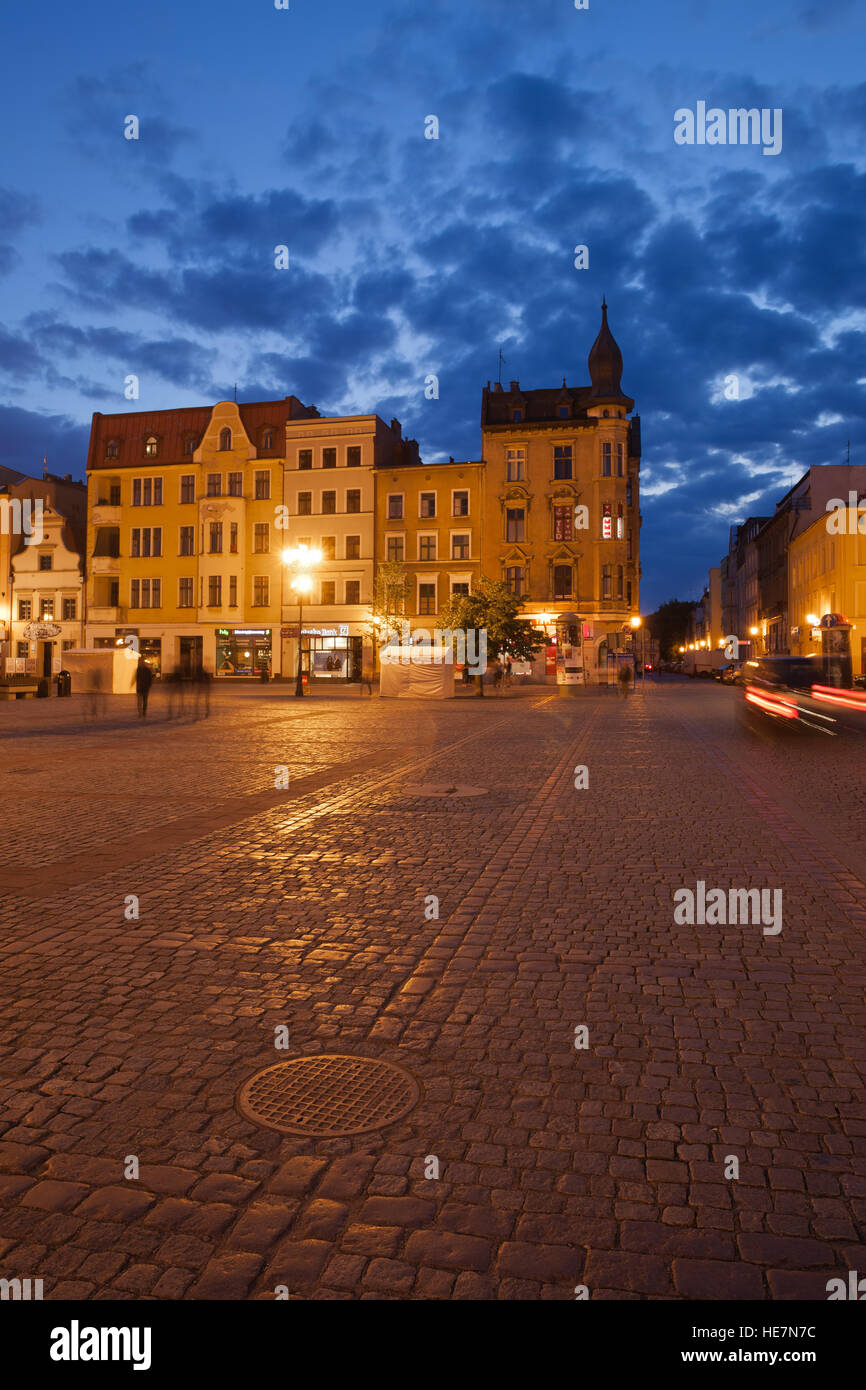 Old town square torun rynek hi-res stock photography and images - Alamy