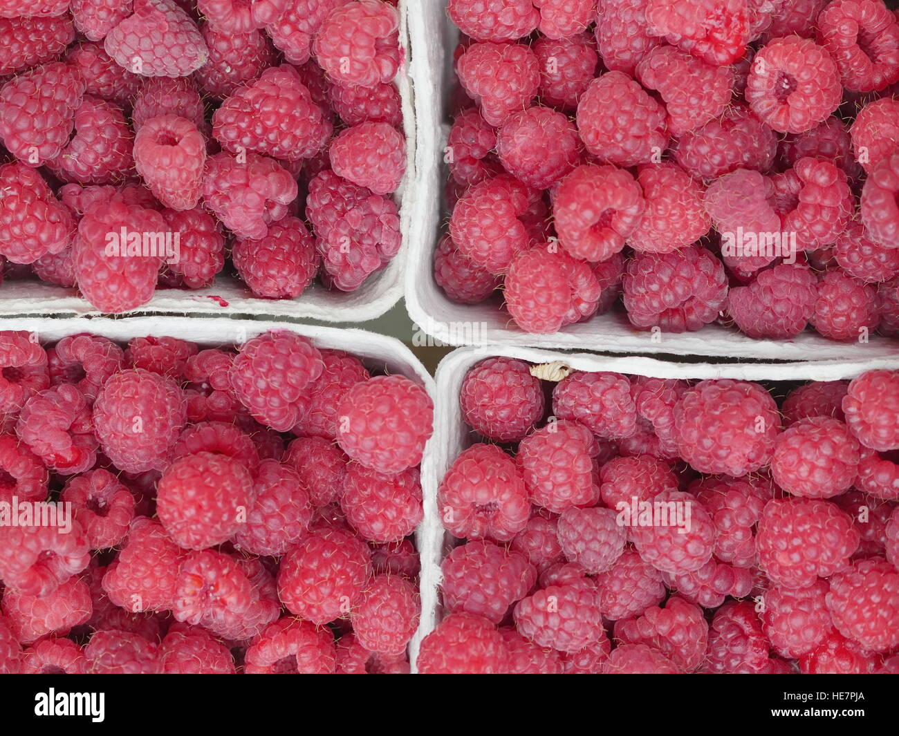 raspberry market organic Stock Photo - Alamy