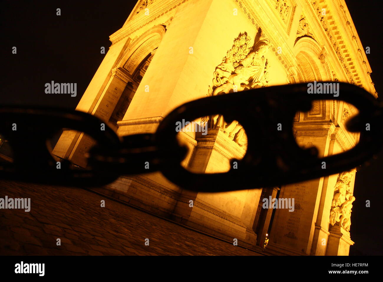 Chain link and Arch Stock Photo - Alamy