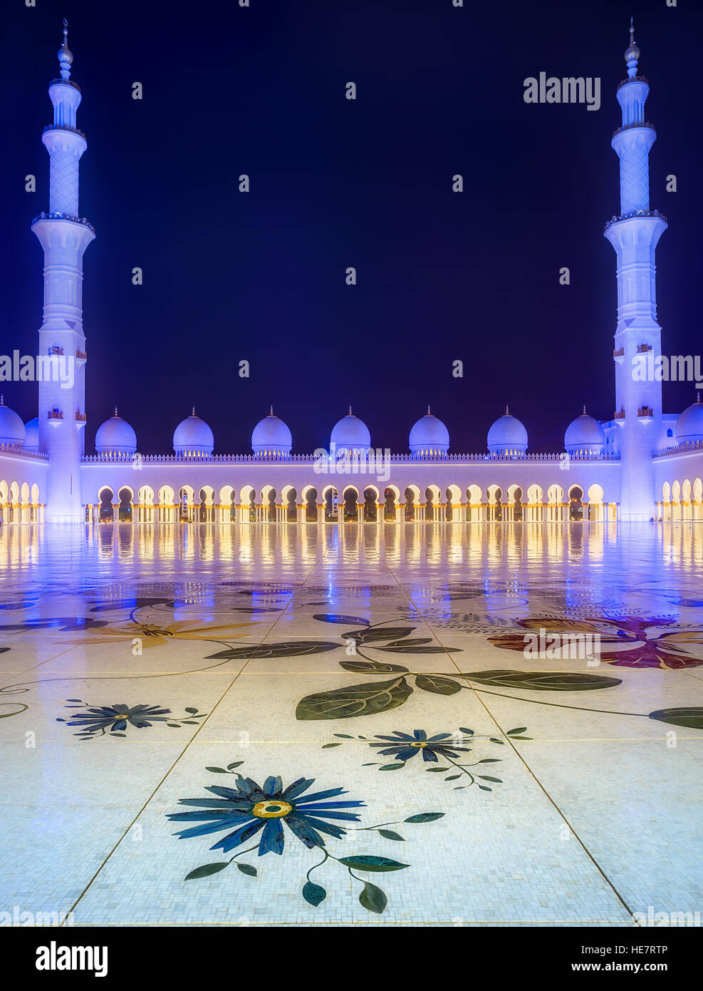 Sheikh Zayed Grand Mosque Stock Photo - Alamy
