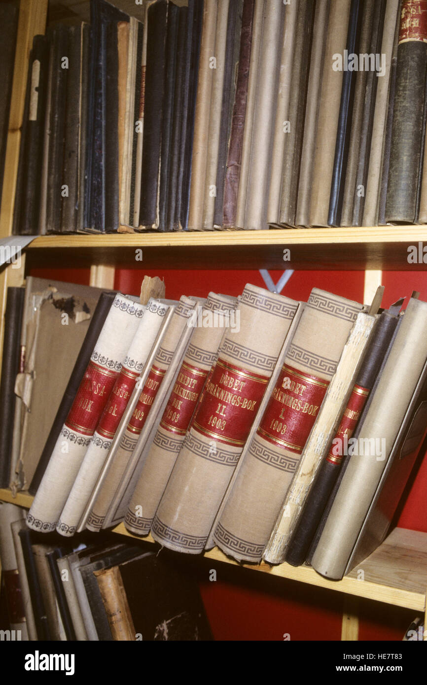 Old books library hi-res stock photography and images - Alamy