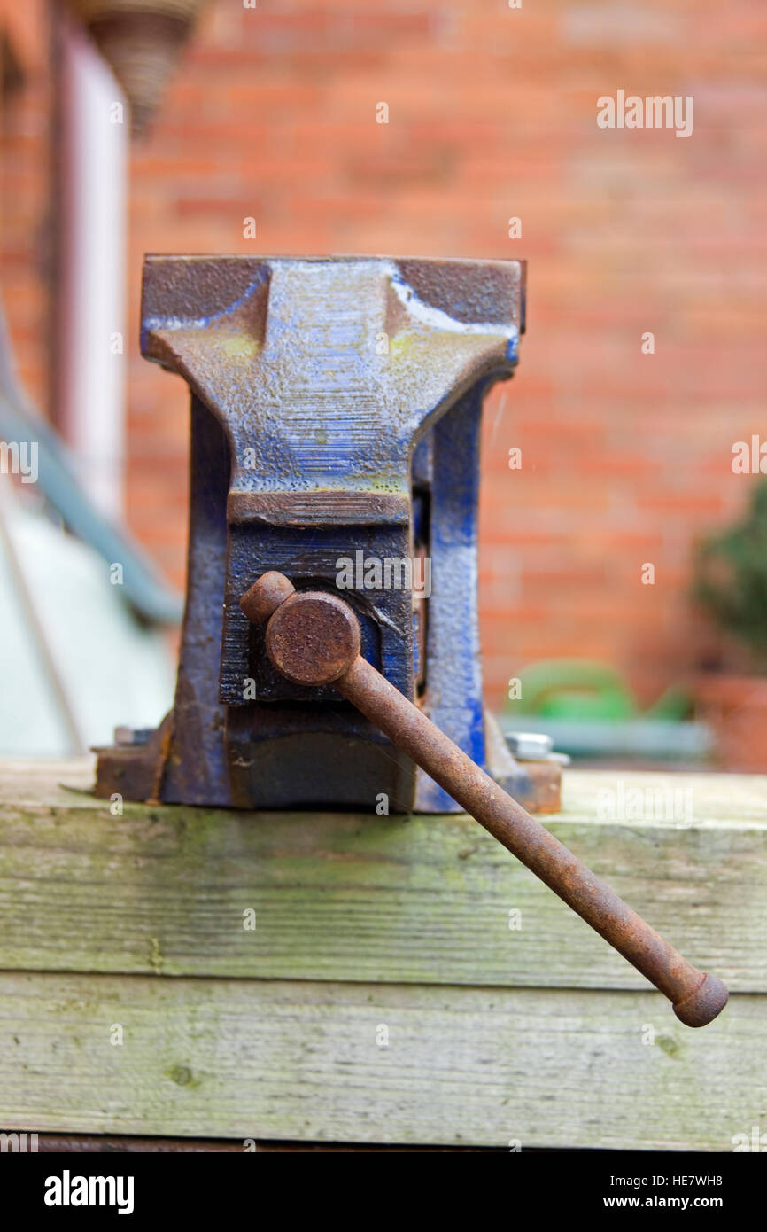 Vice bench hi-res stock photography and images - Alamy