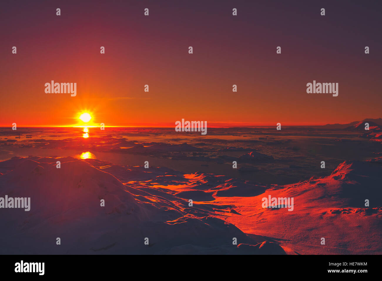 Summer sunset in Antarctica Stock Photo - Alamy