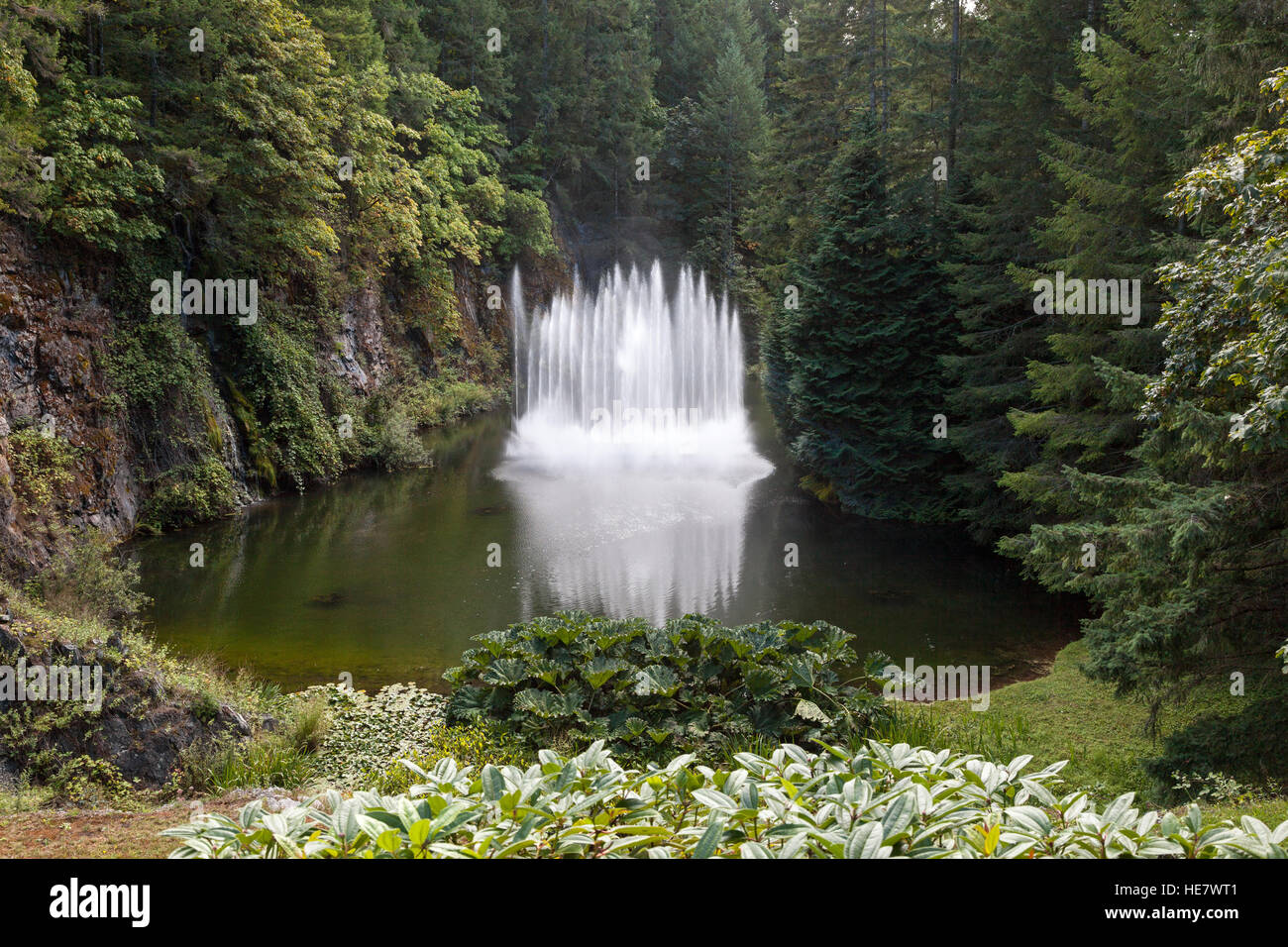 The Ross Fountain in the Sunken Garden at Butchart Gardens near ...