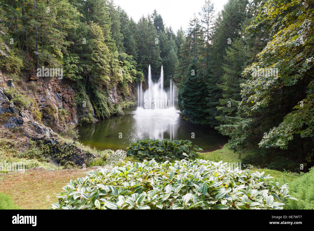 The Ross Fountain in the Sunken Garden at Butchart Gardens near ...