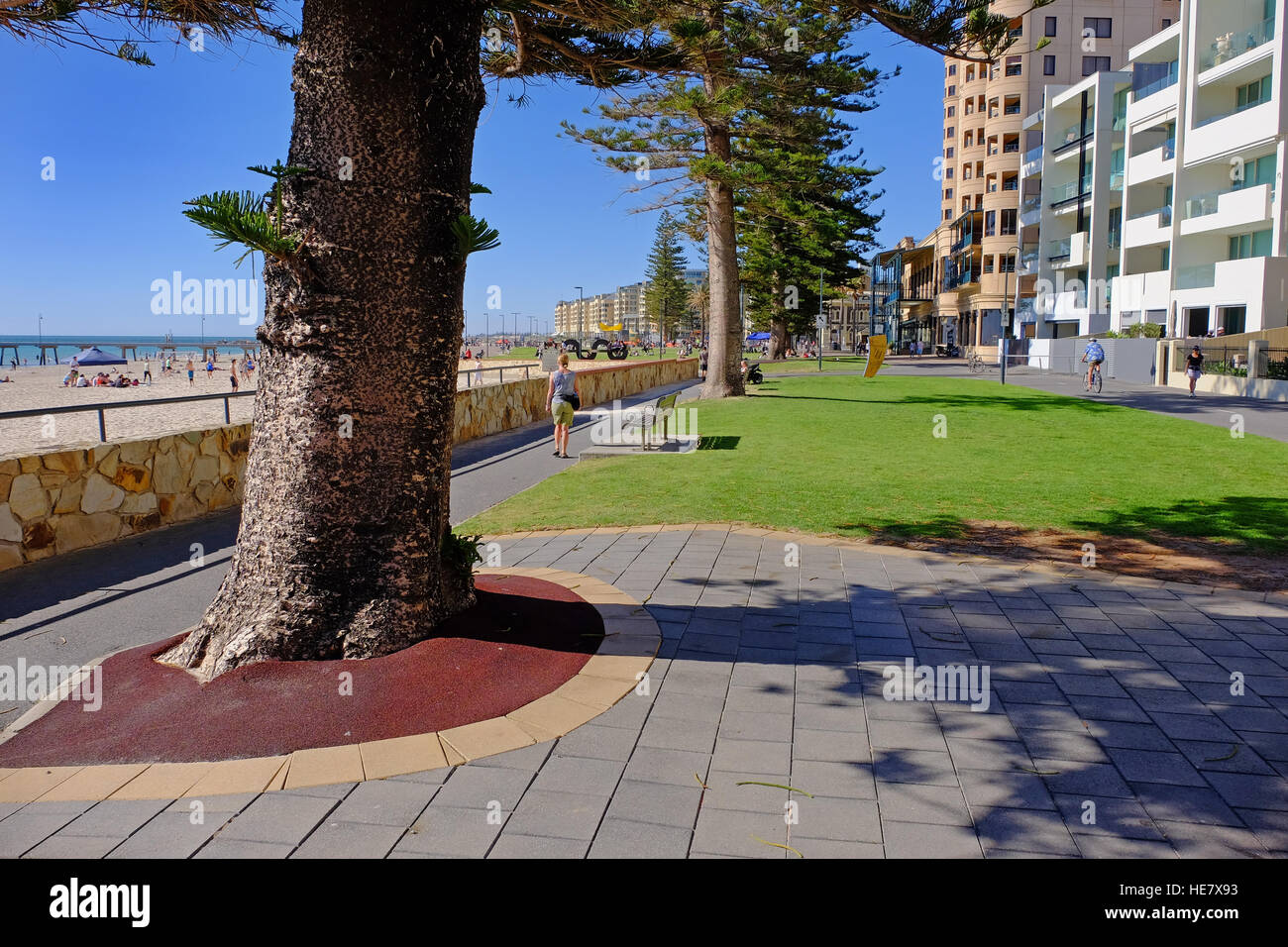 Henley beach hi-res stock photography and images - Alamy