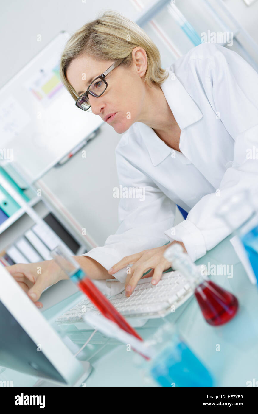 female scientist experimenting and analysing Stock Photo - Alamy