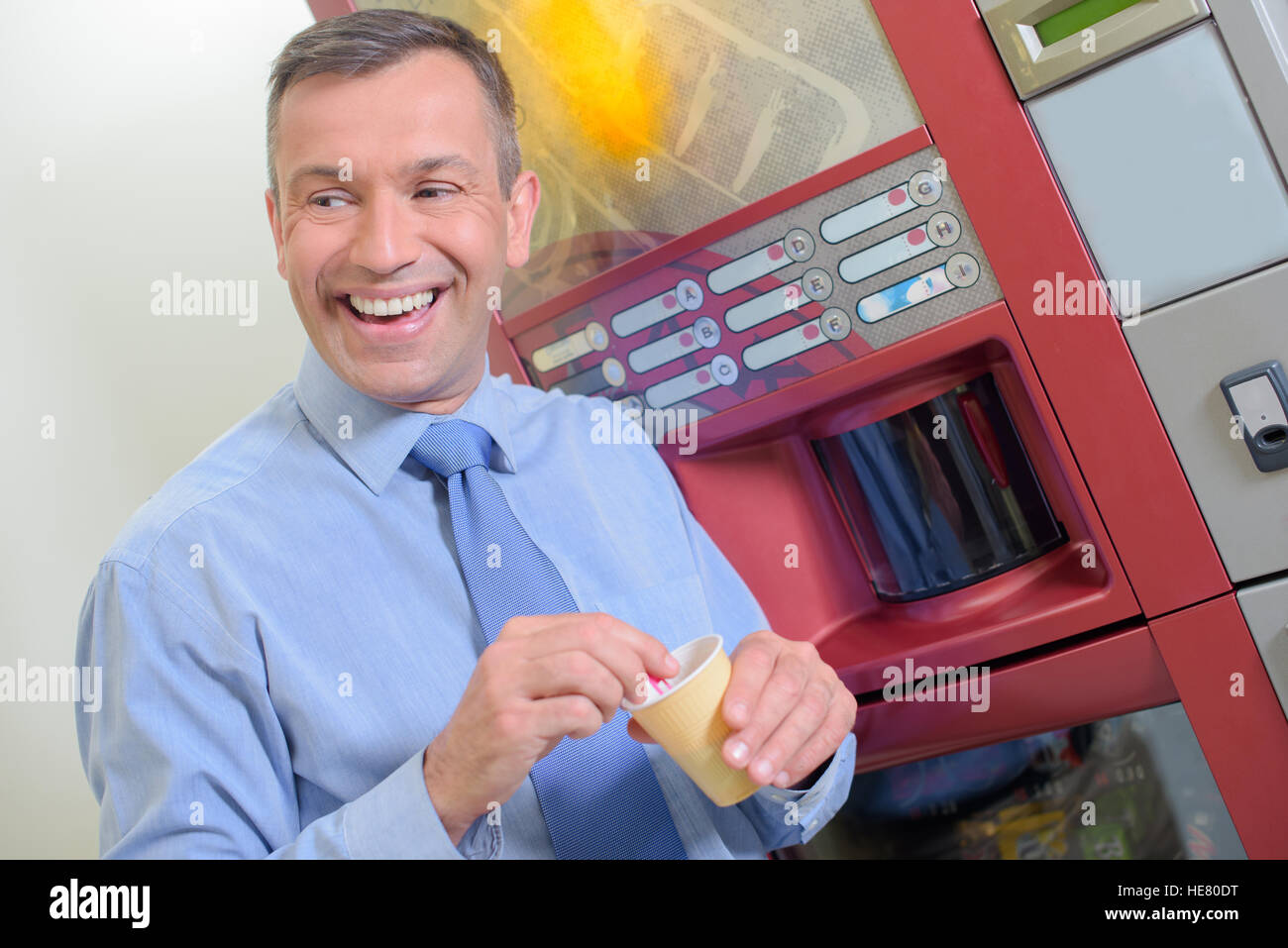 beverage vending machine Stock Photo - Alamy