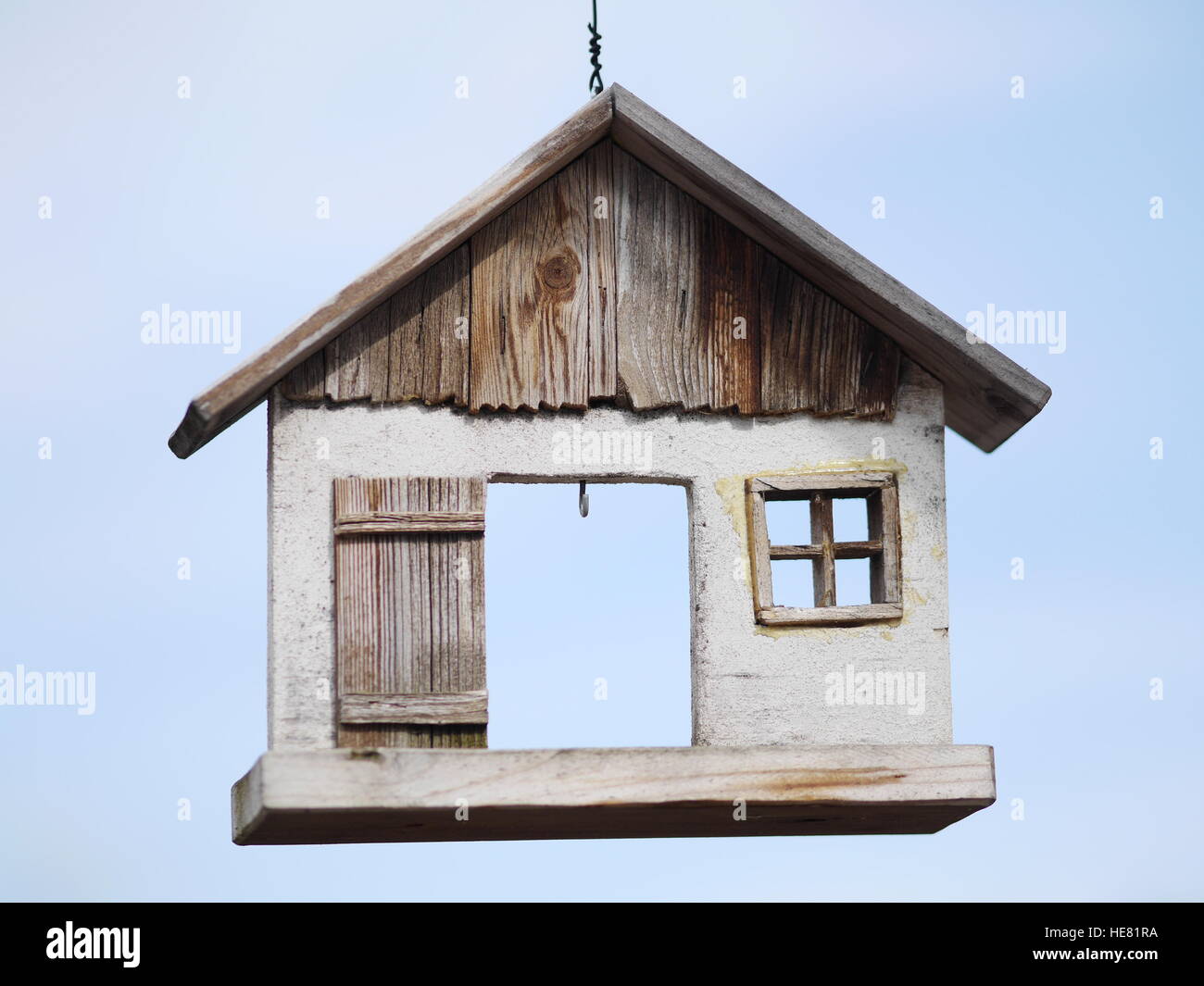 Hanging sign chain hi-res stock photography and images - Alamy