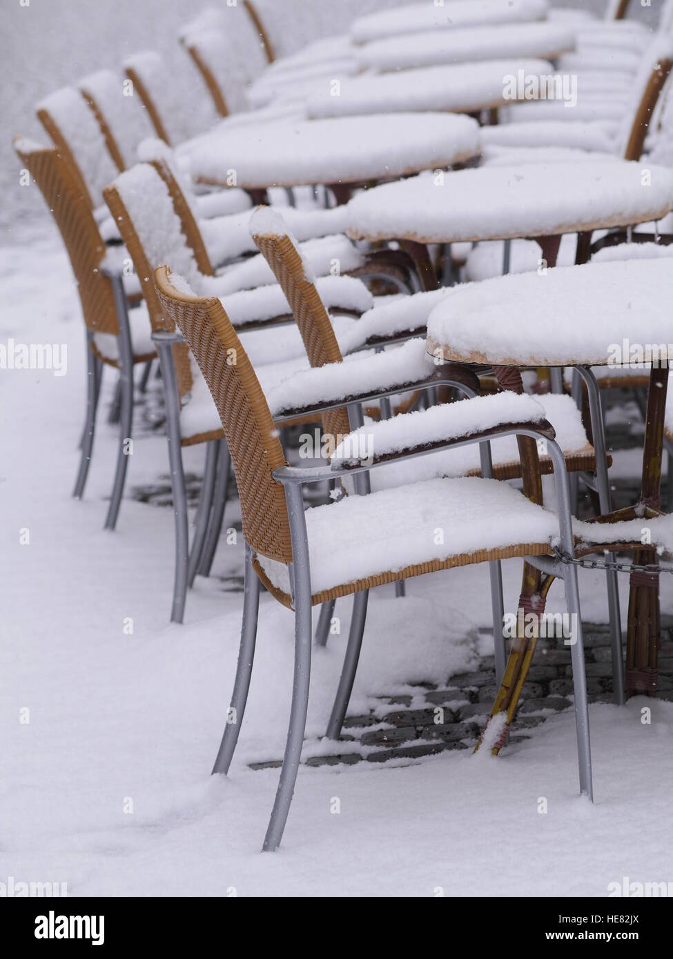 snowy chairs tables winter Stock Photo - Alamy