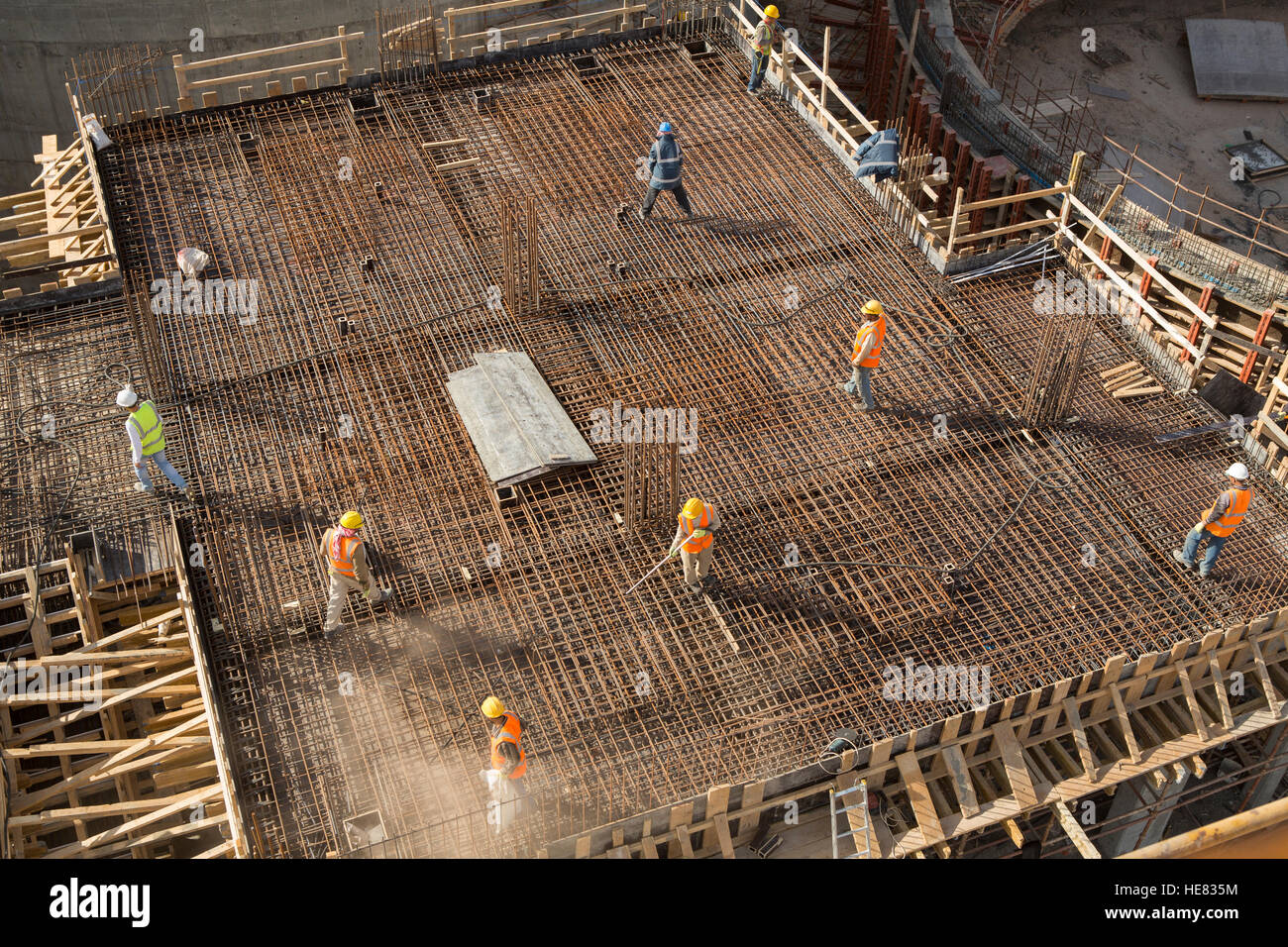 Construction of the As-Samra waste water treatment plant in Zarqa ...