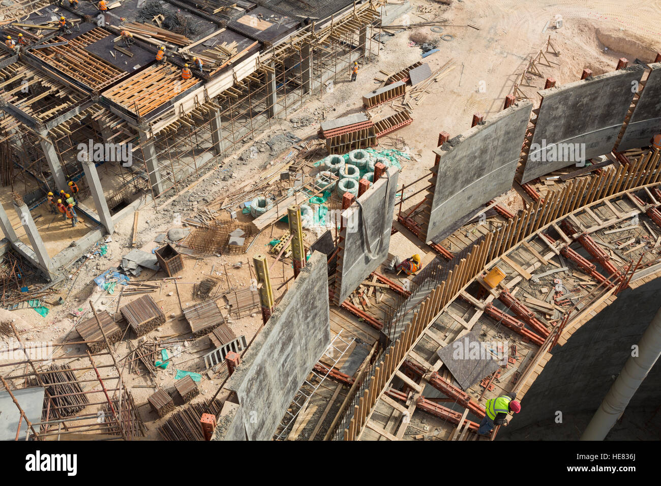 Construction of the As-Samra waste water treatment plant in Zarqa ...