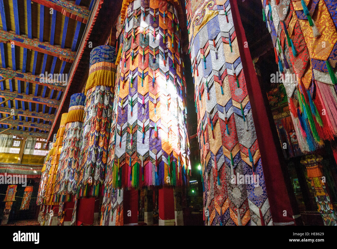 Lhasa: Monastery Drepung; Pillars in the main assembly hall Tshogchen ...