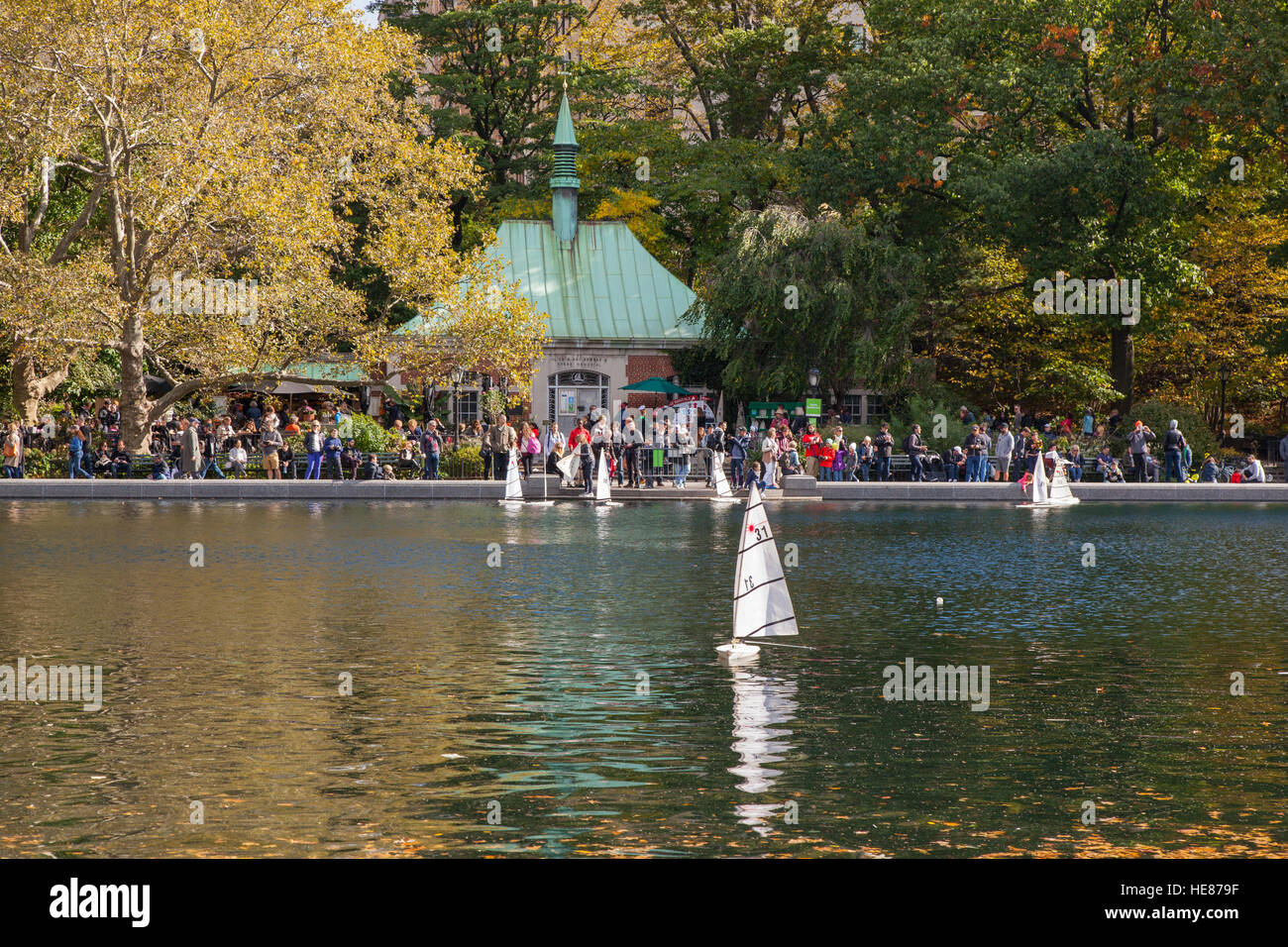 Central Park Model Boating Lake High Resolution Stock Photography and ...