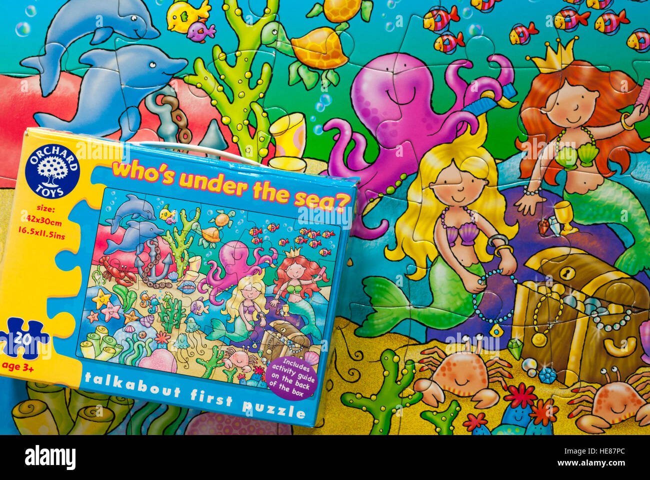 Talkabout hi-res stock photography and images - Alamy