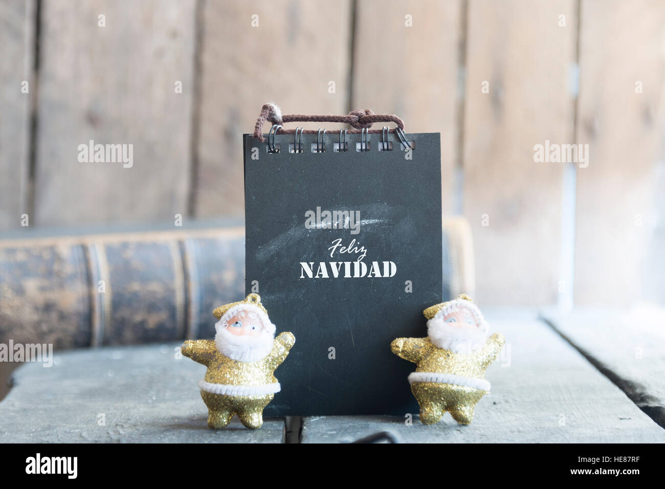 Feliz navidad lettering christmas hi-res stock photography and images ...