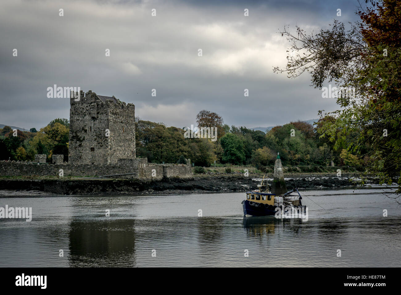 Narrow water castle ireland hi-res stock photography and images - Alamy