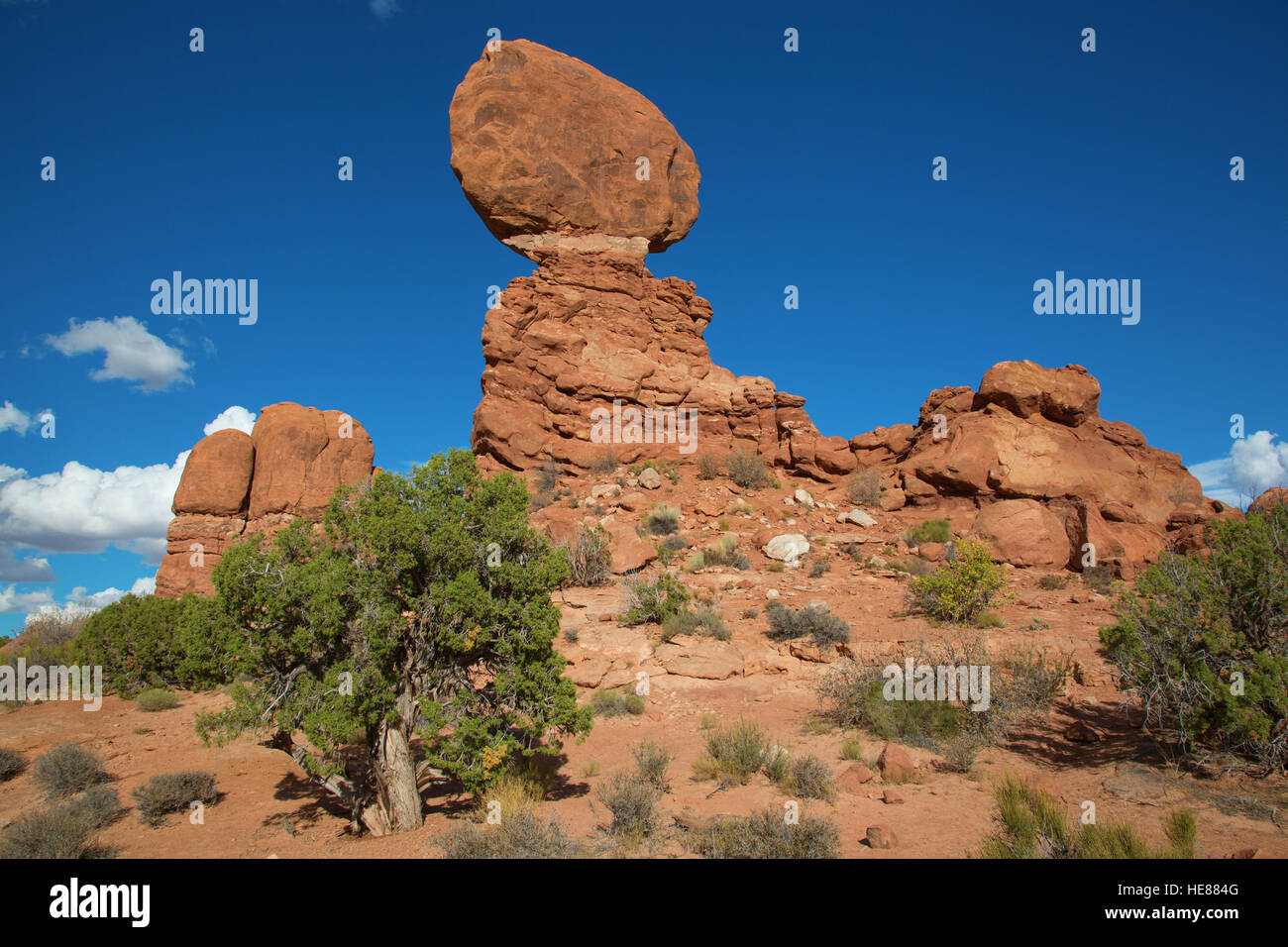 Wind erosion rock balancing hi-res stock photography and images - Alamy