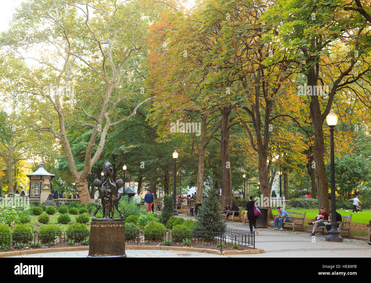 Historic Rittenhouse Square in Autumn with Evelyn Taylor Price Memorial ...