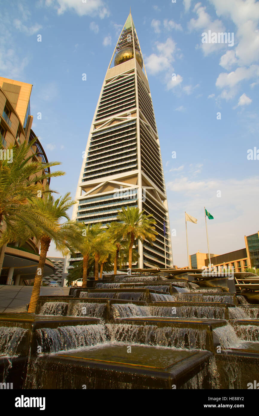 Al Faisaliah Tower Stock Photos & Al Faisaliah Tower Stock Images - Alamy