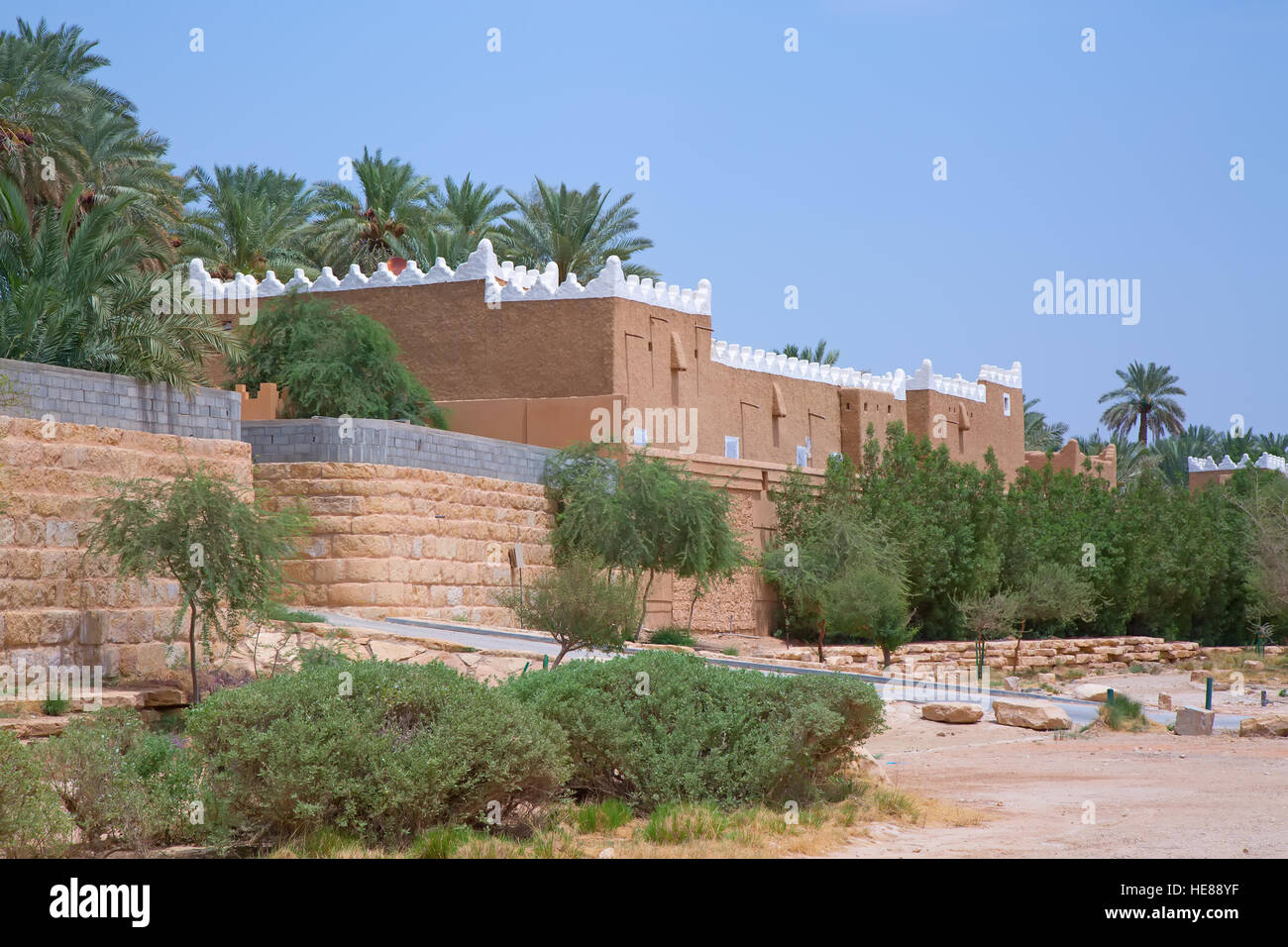 Al diriyah gate hi-res stock photography and images - Alamy