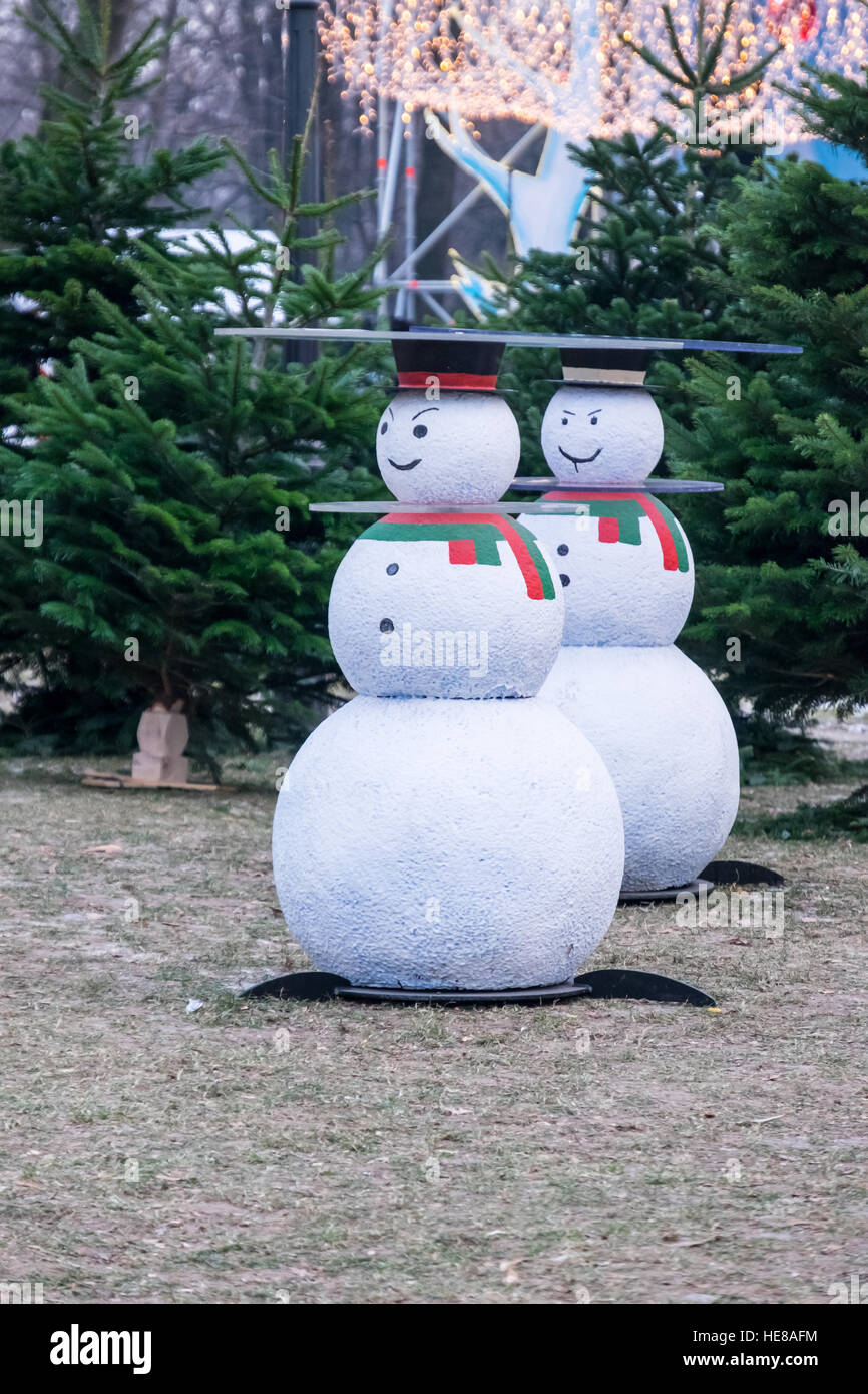 Snowman in park Stock Photo - Alamy