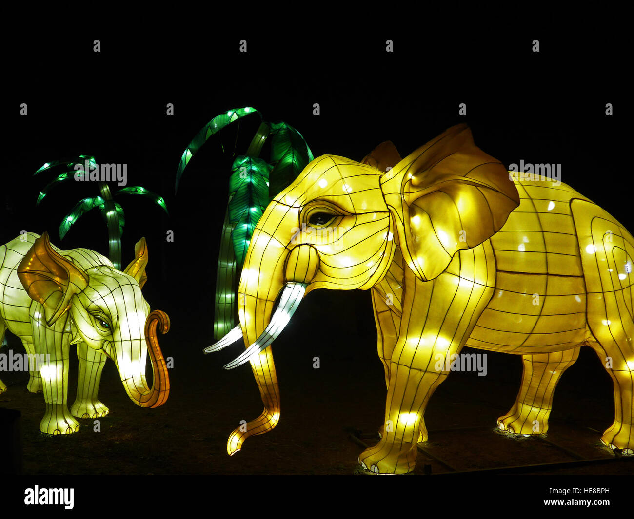 Chinese new year lantern festival hi-res stock photography and images ...