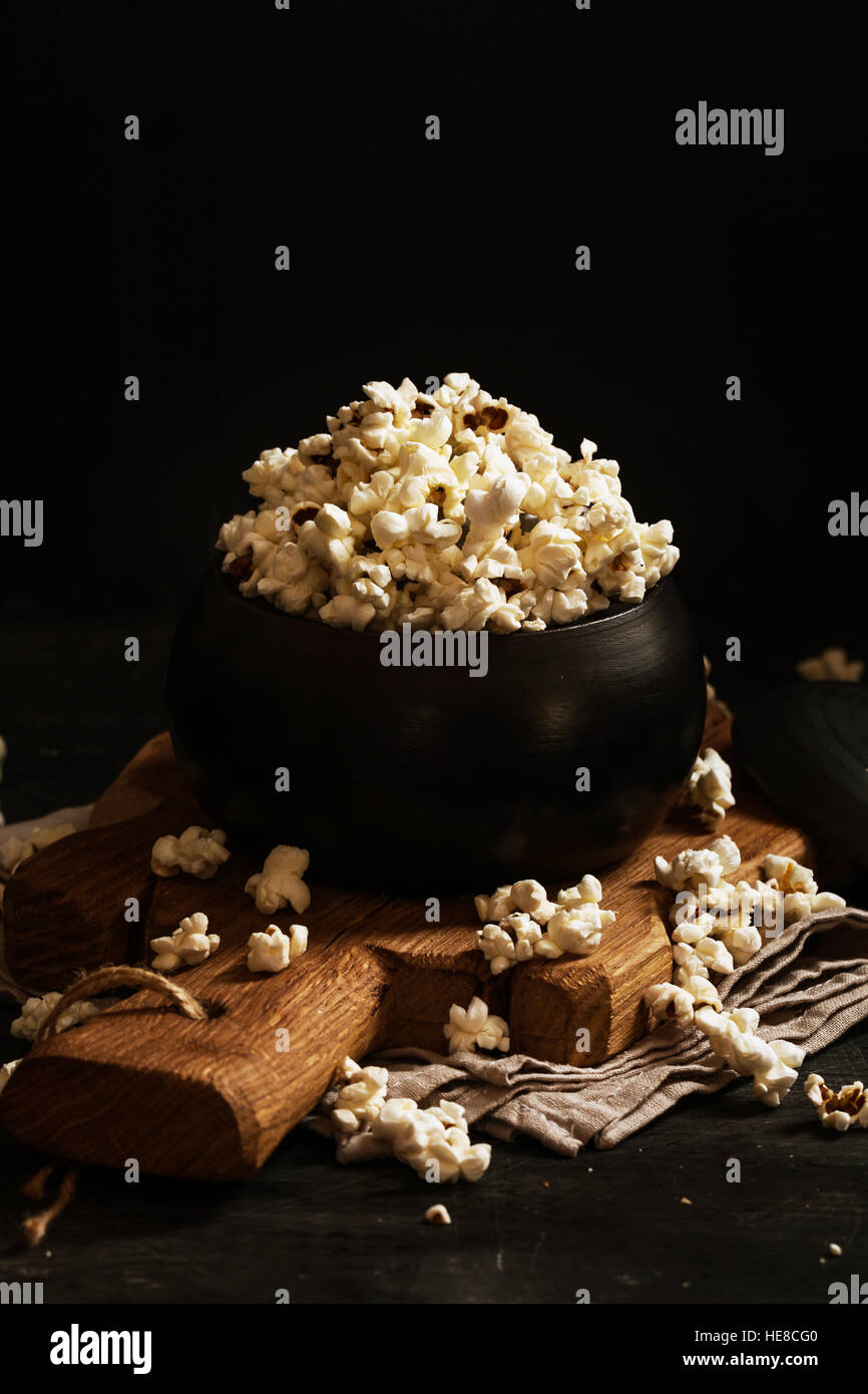 Popcorn clay hi-res stock photography and images - Alamy