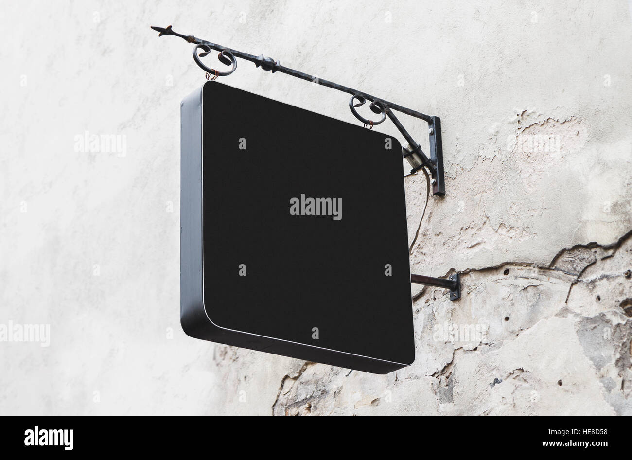Black signage hi-res stock photography and images - Alamy