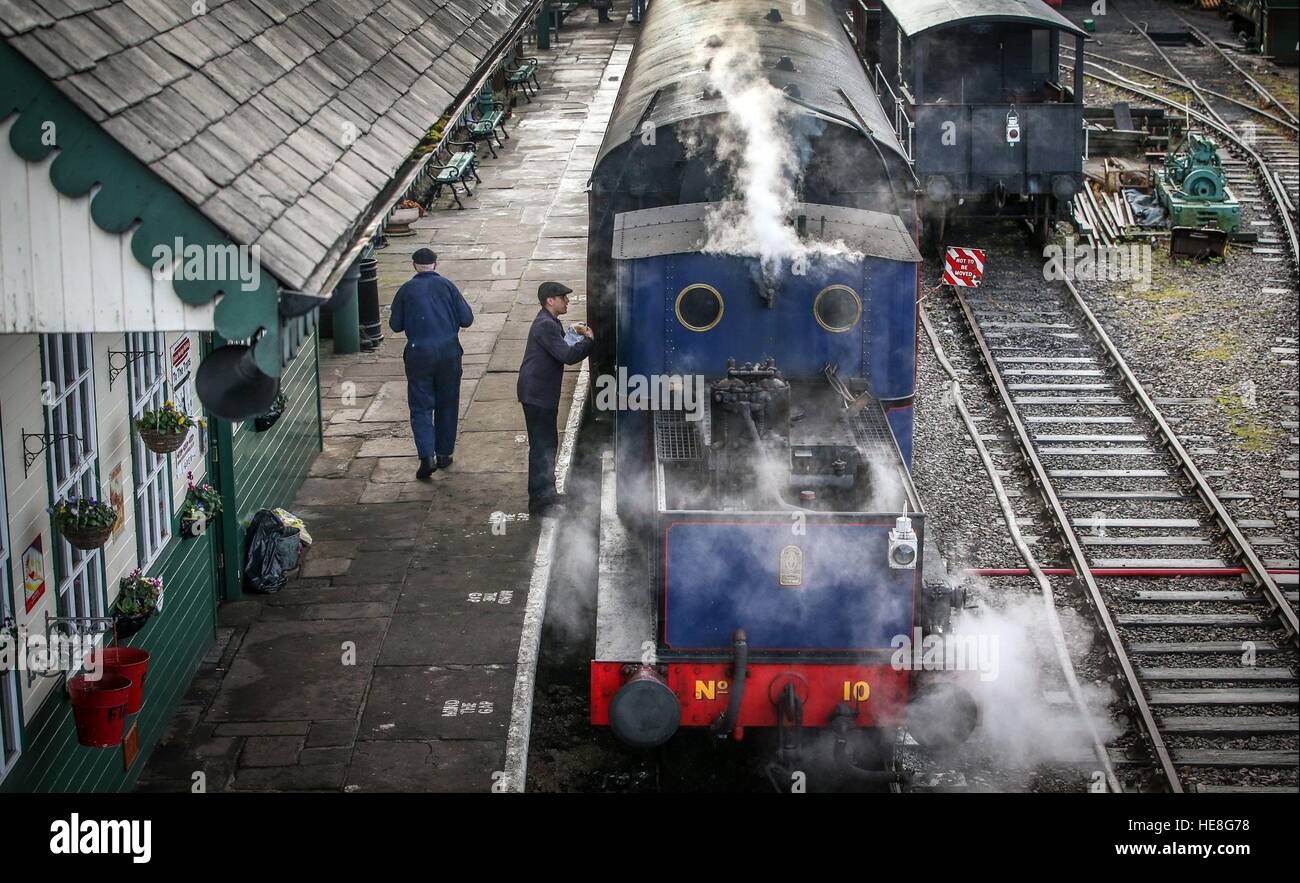 Volunteers steam railway hi-res stock photography and images - Alamy