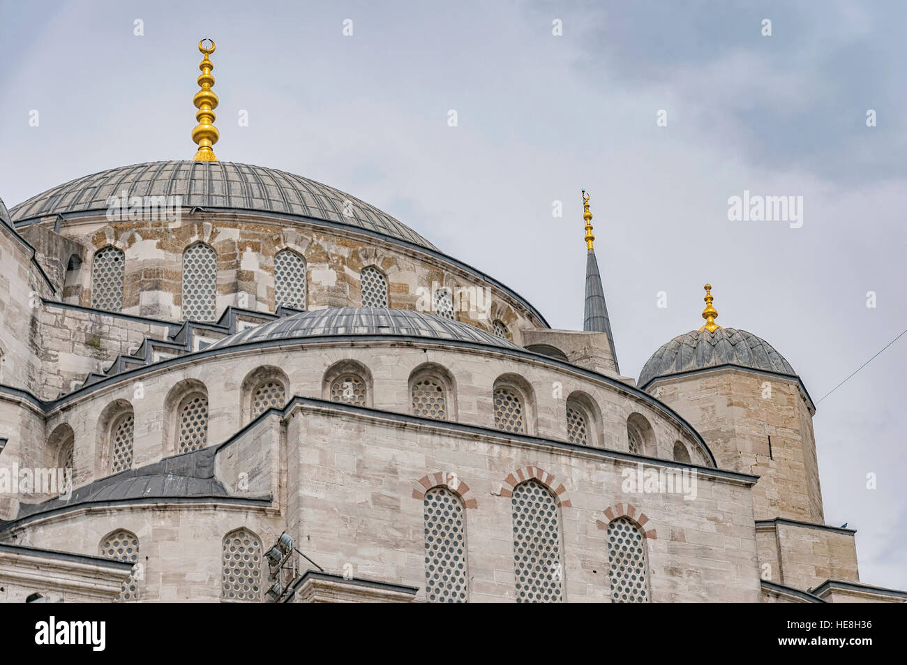 A close up view of the blue mosque in the turkish city of Istanbul ...