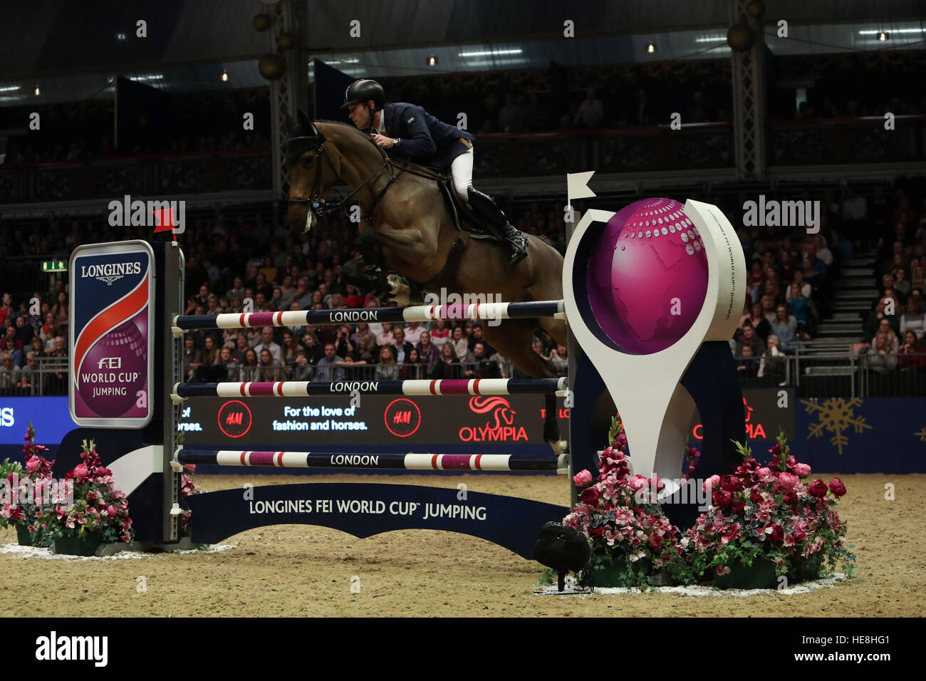 Great Britain's Scott Brash riding Hello M'Lady competes in the ...