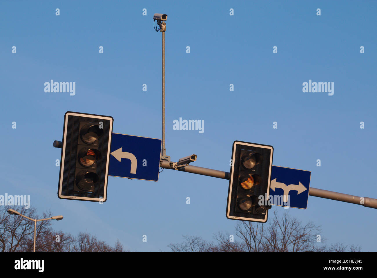 Traffic light cctv camera hi-res stock photography and images - Alamy