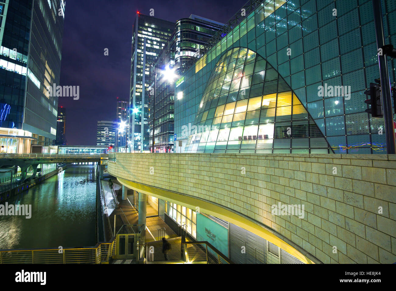 Beautiful Churchill Square at Canary Wharf in London Stock Photo - Alamy