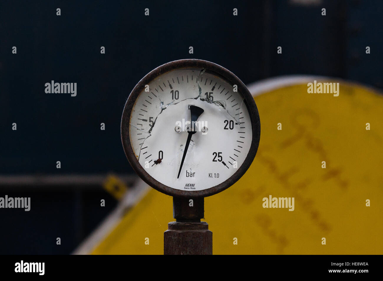 Broken powerplant hi-res stock photography and images - Alamy