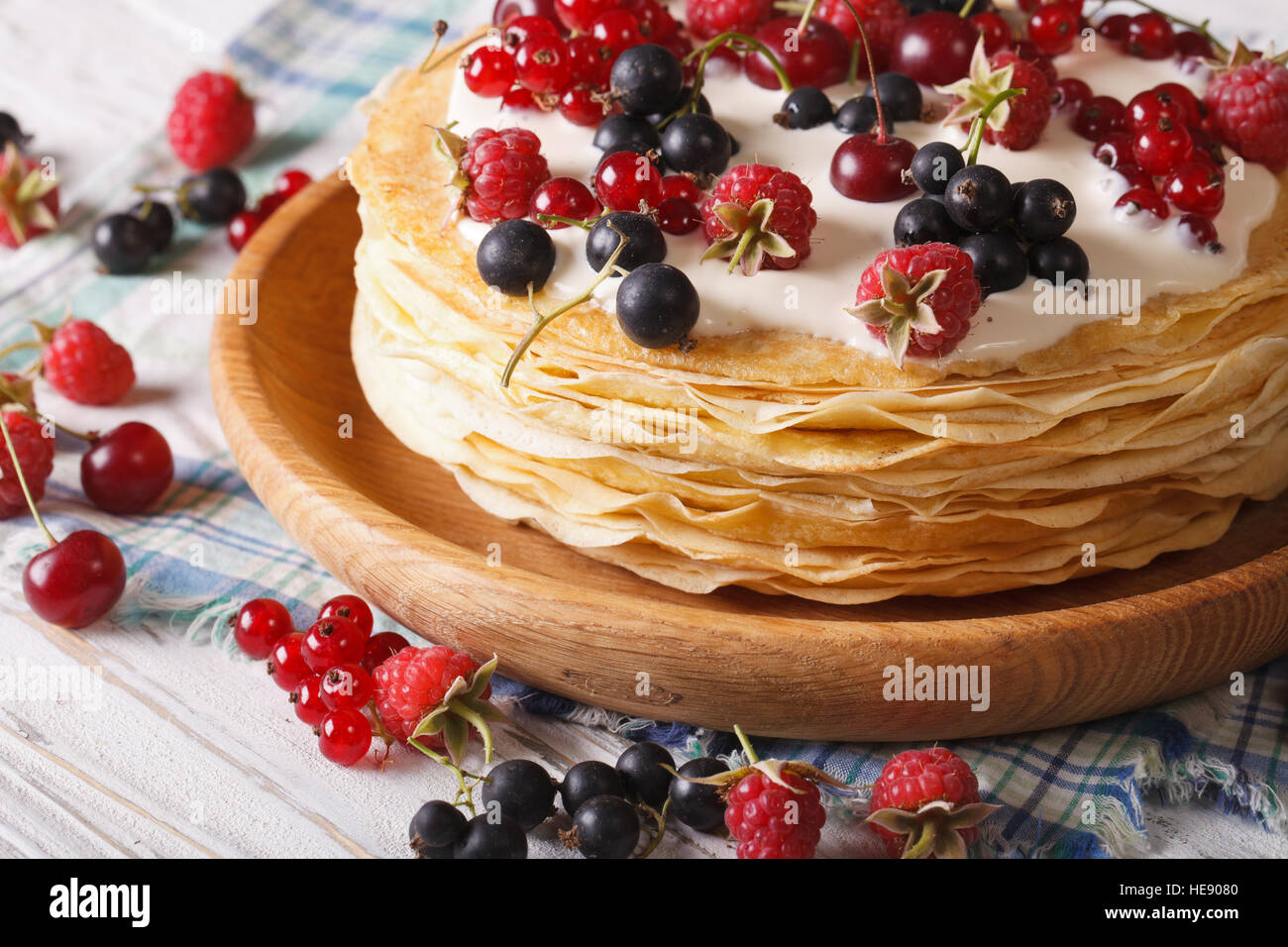 Pancake stack fresh fruit hi-res stock photography and images - Alamy