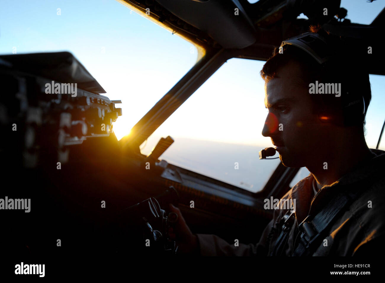 Multi point refueling system hi-res stock photography and images - Alamy