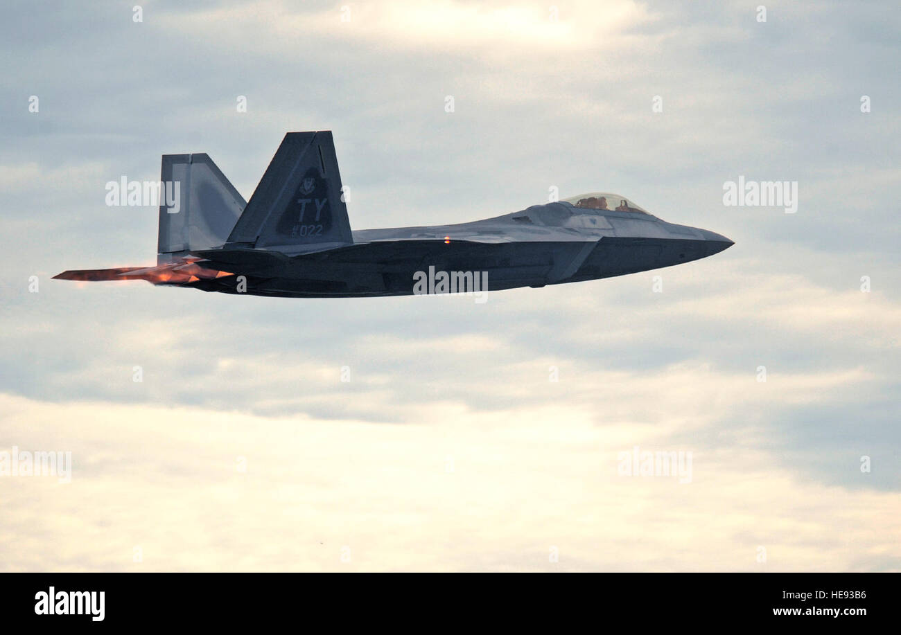 43rd fighter squadron hi-res stock photography and images - Alamy
