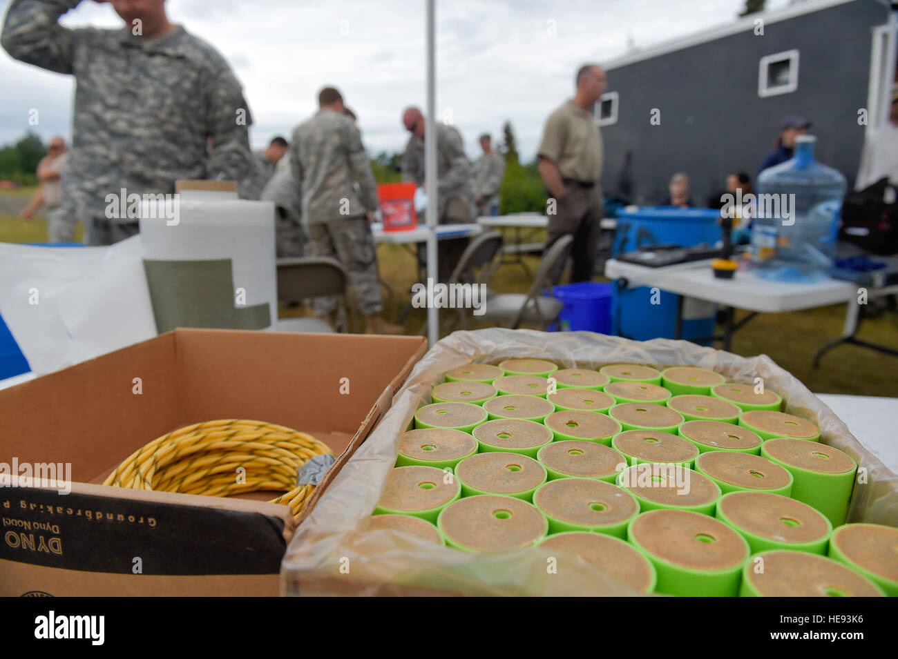 U.S. Air Force and Army explosive ordnance disposal technicians ...