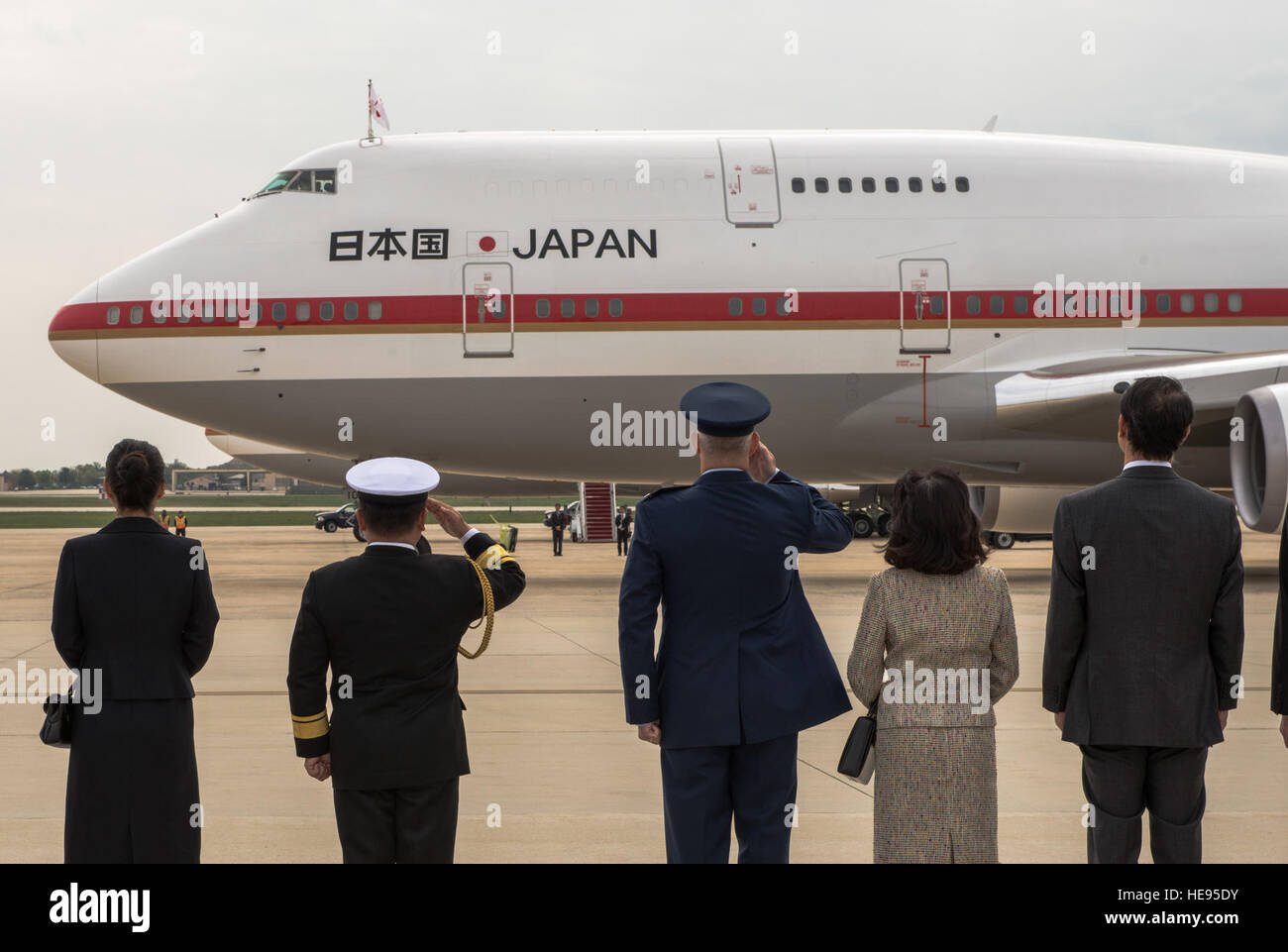 U.S. Air Force Col. Lawrence Havird, 89th Maintenance Group commander ...