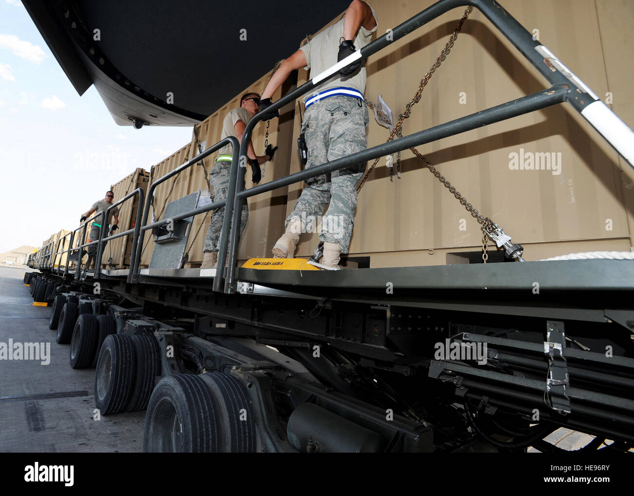 Airmen from the 386th Expeditionary Logistics Readiness Squadron Aerial ...