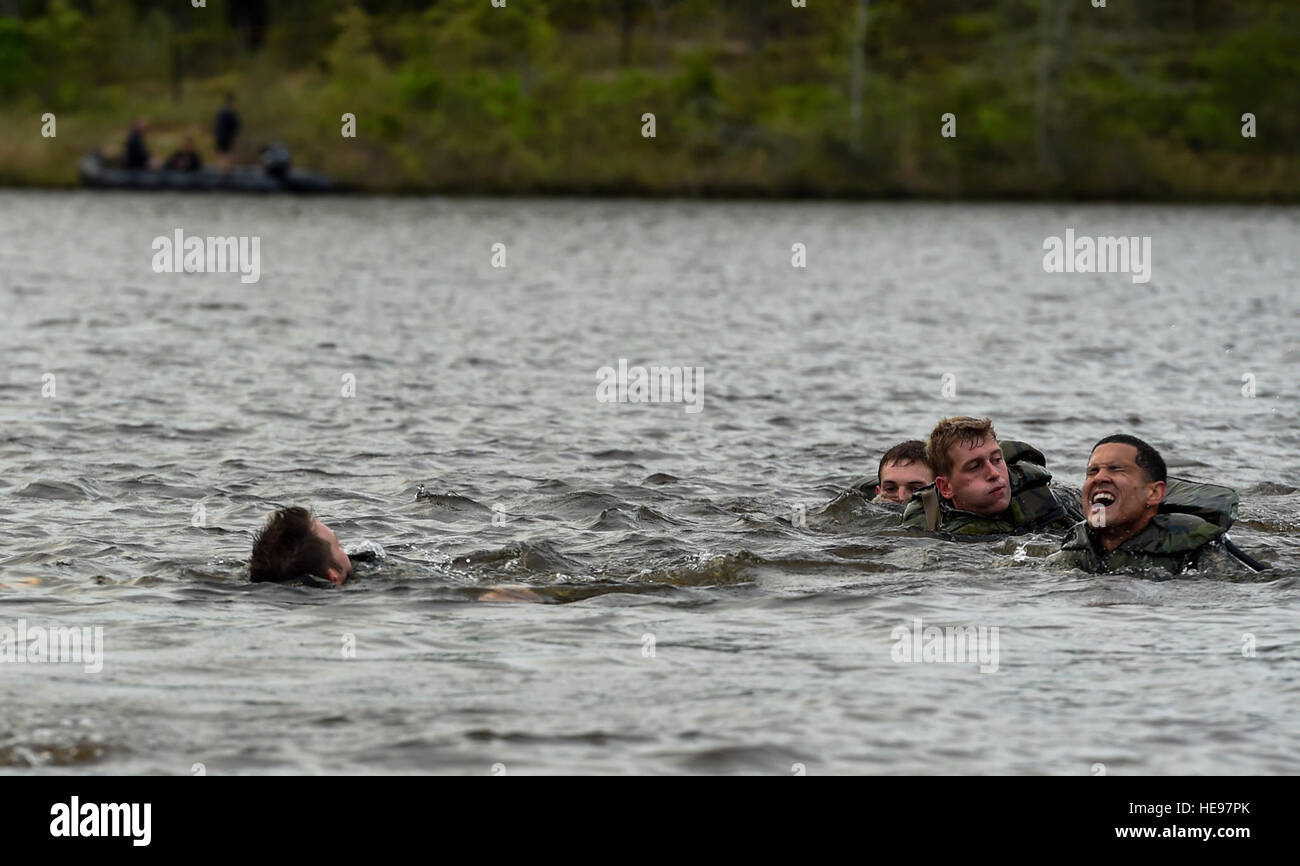 Participants of the Best Ranger Competition 2016 swim in Victory Pond ...