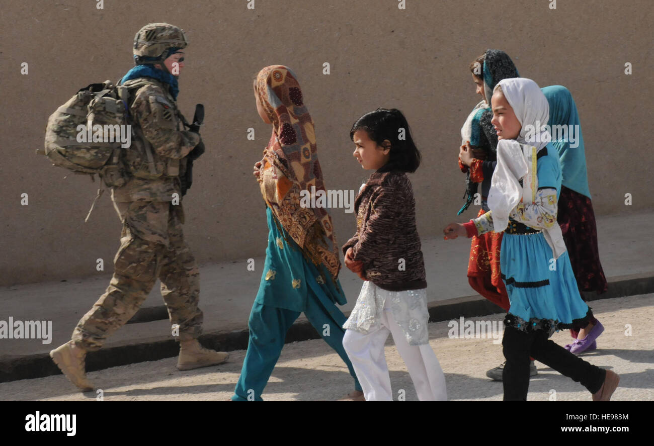 QALAT, Afghanistan -- U.S. Army Pfc. Mary Kidd, Combined Task Force ...