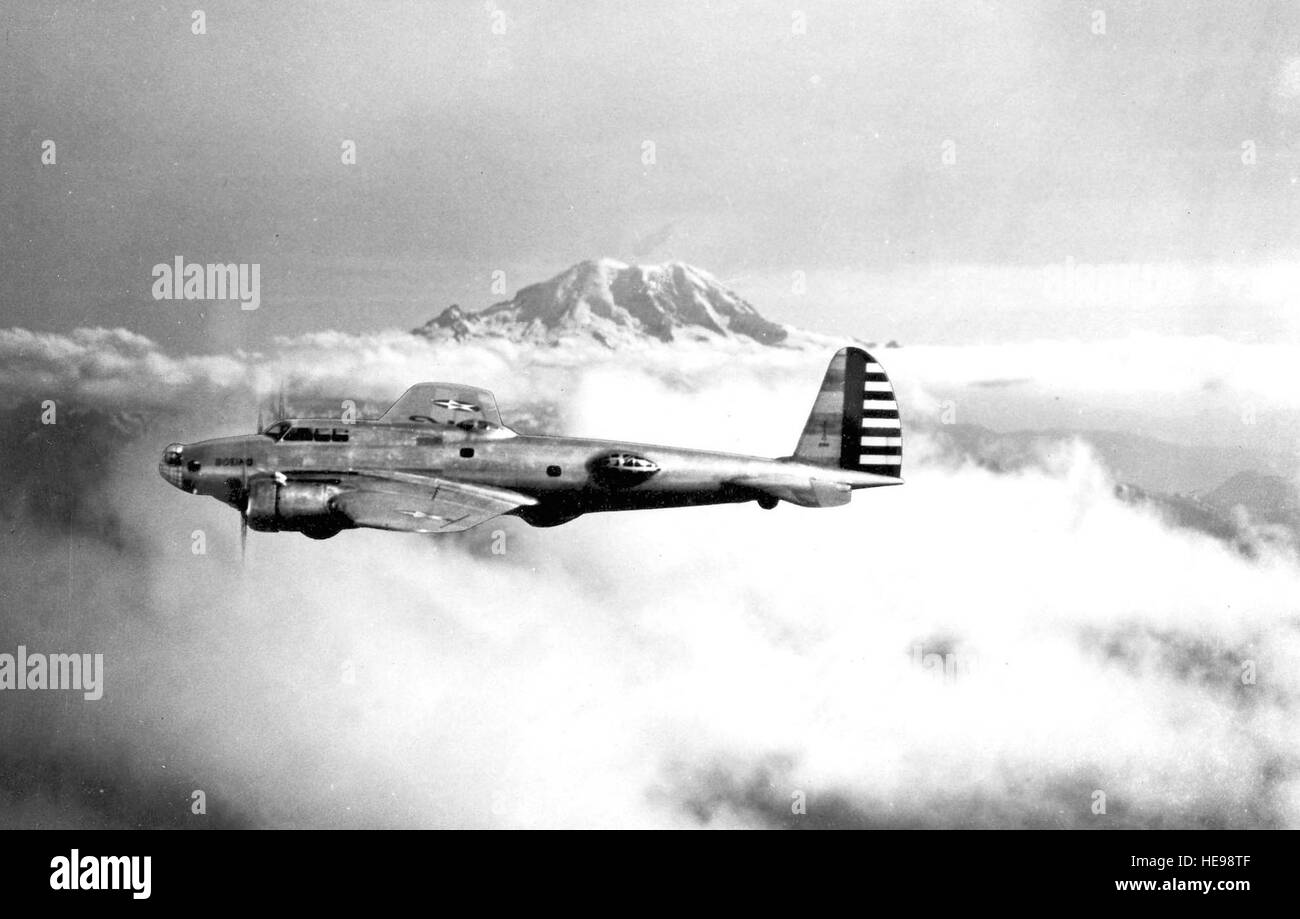 Boeing XB-17 (Model 299) in flight. (U.S. Air Force photo Stock Photo ...