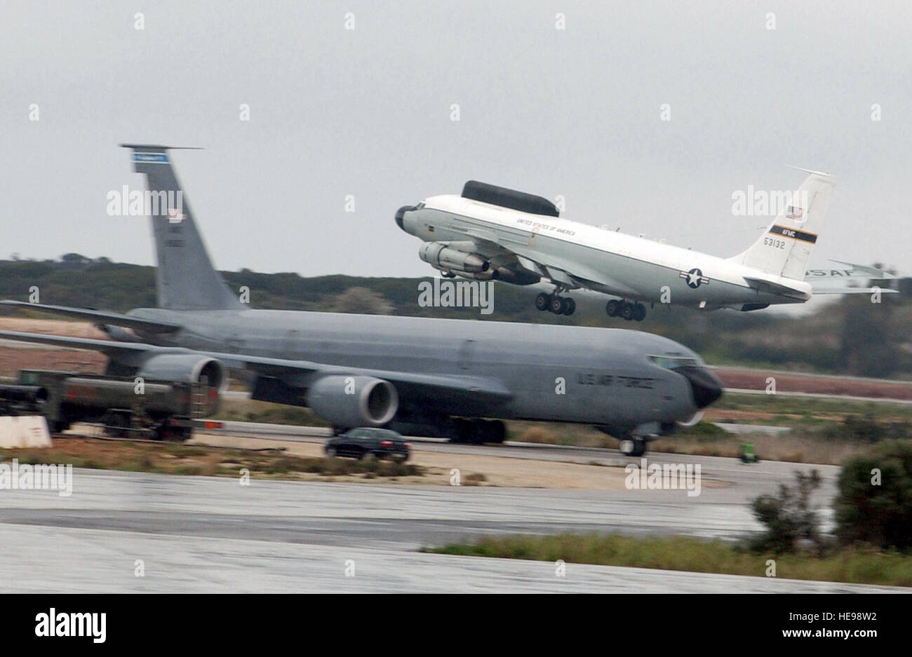 A US Air Force (USAF) NKC-135 "Big Crow" Multi-Service Electronic ...
